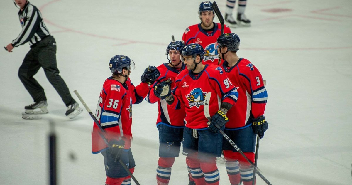Springfield Thunderbirds | 2nd Period Surge Vanquishes Wolf Pack